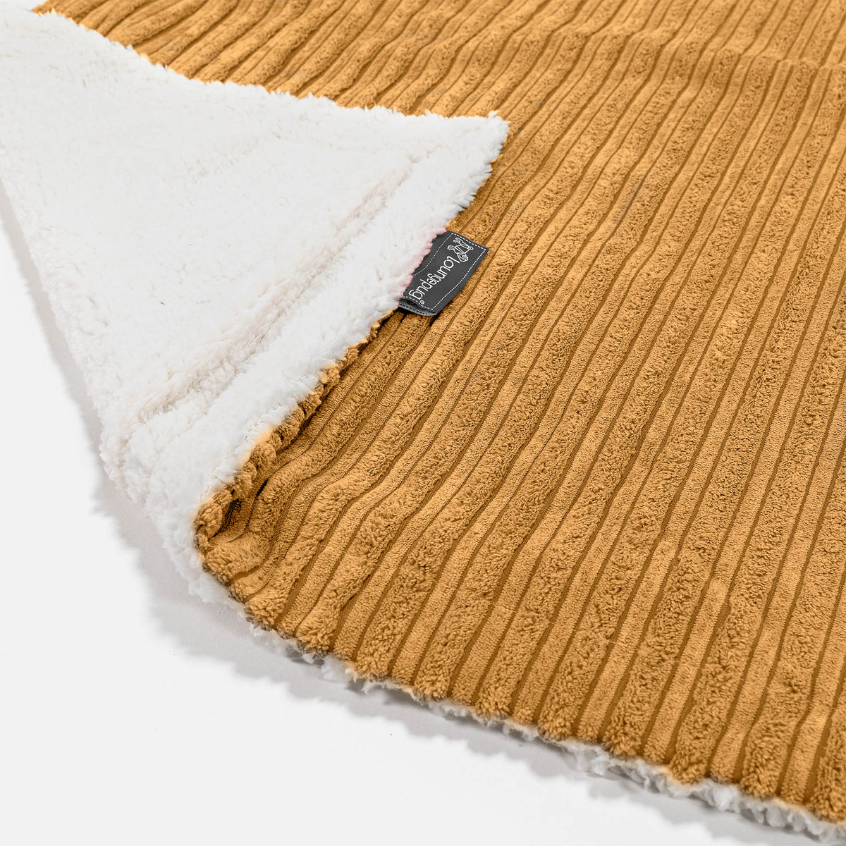 Lounge Pug Plaid / Couverture Sherpa Côtelé Miel doré– Big Bertha ...
